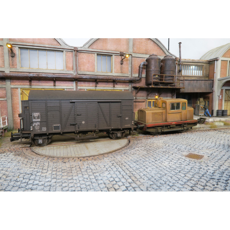 Rail Miniature Flash 667